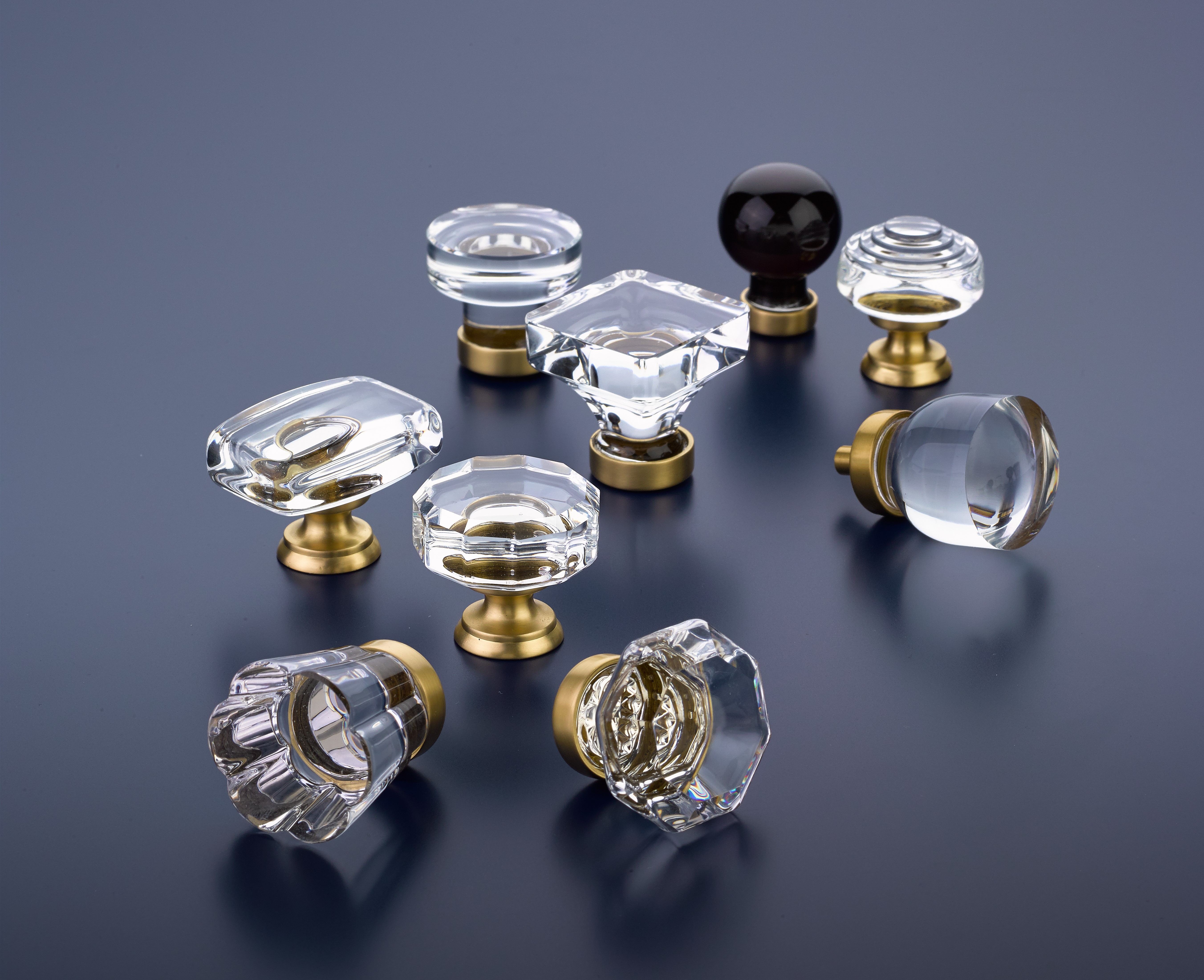 Crystal knob store