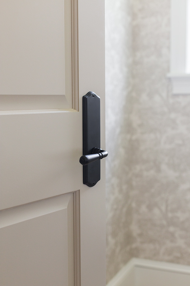 Colonial Non-Keyed 9" Sideplate Lock | Emtek