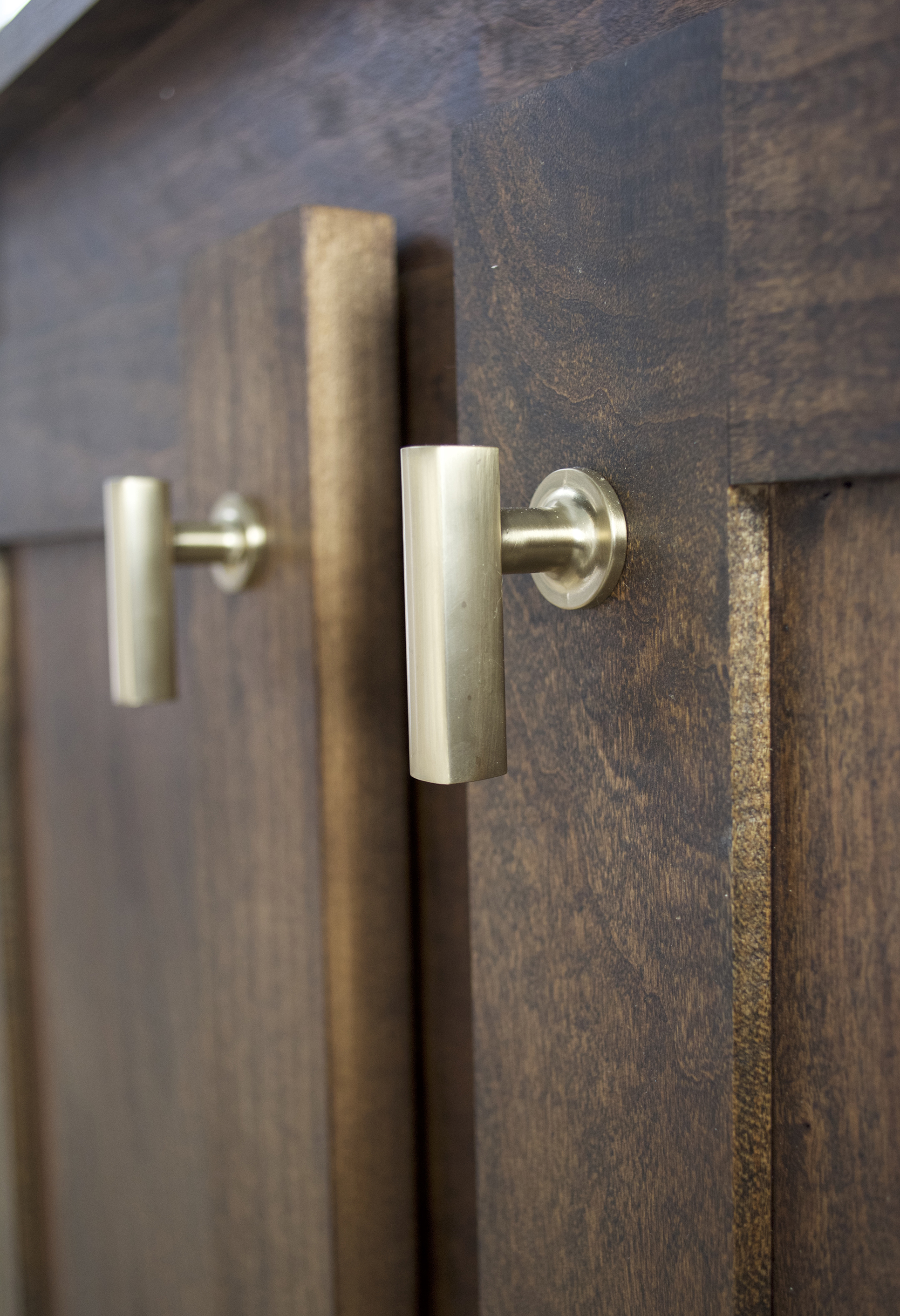 Freestone Finger Pull | Urban Modern Cabinet Hardware Collection | Emtek